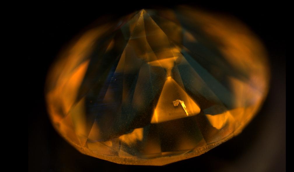 HIH: Multi-treated HPHT-grown synthetic diamonds showing some ...