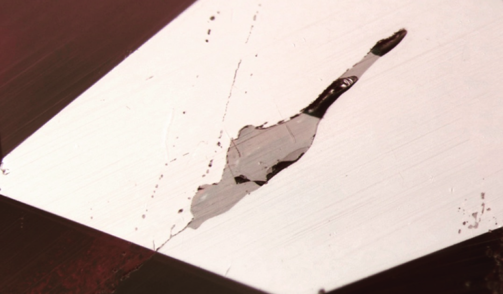 Cavity filling (C2) in a ruby from Mong Hsu in Myanmar | GGTL